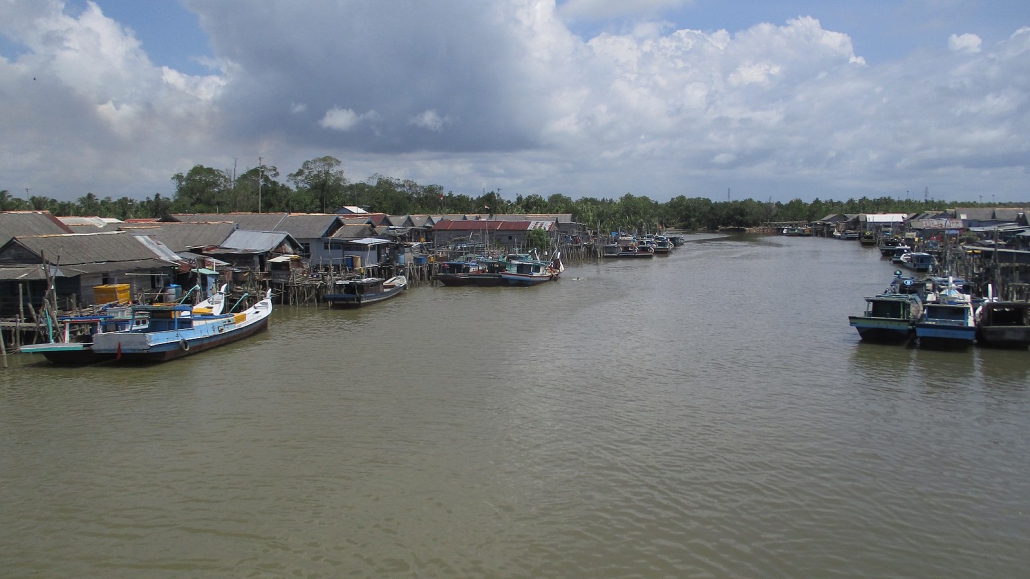 Social adaptive capacity: How coastal fishers will respond to a ...